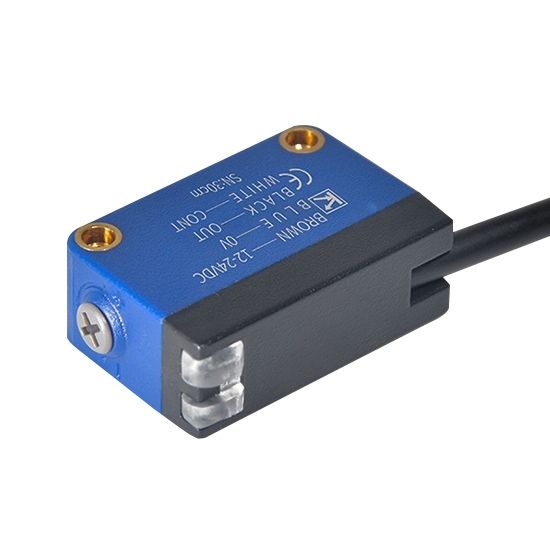 LED Photoelectric Sensor, Background Suppression, 30cm | ATO.com